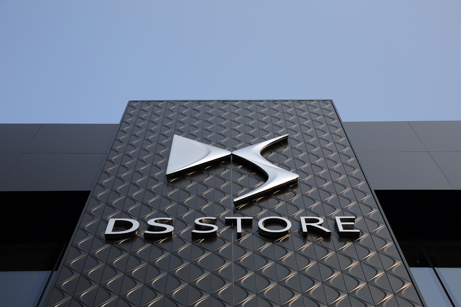 Nasce a Milano il nuovo DS Store